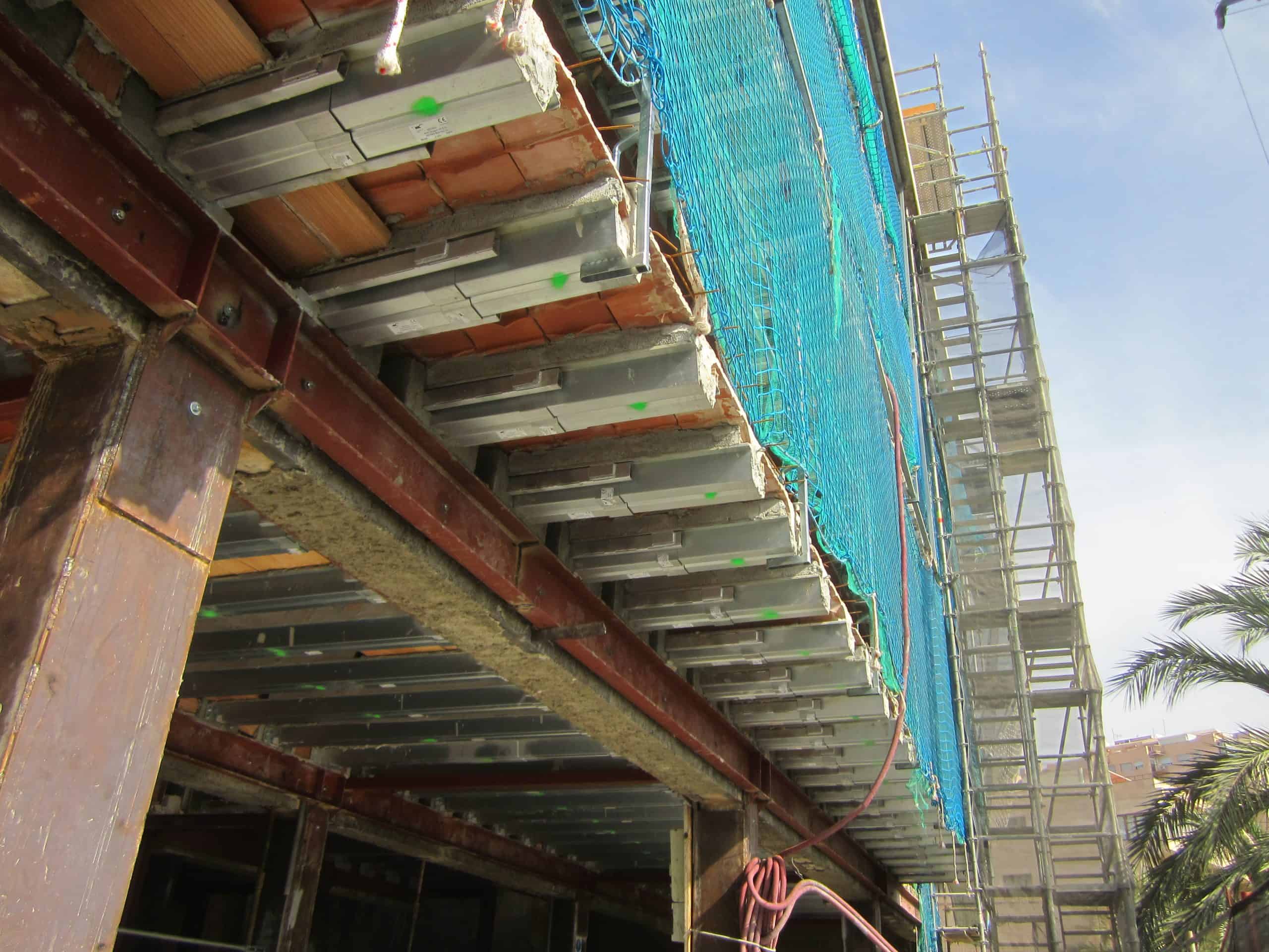 Reforzar vigas en voladizo | Noubau | Sistema de refuerzo de techos ...